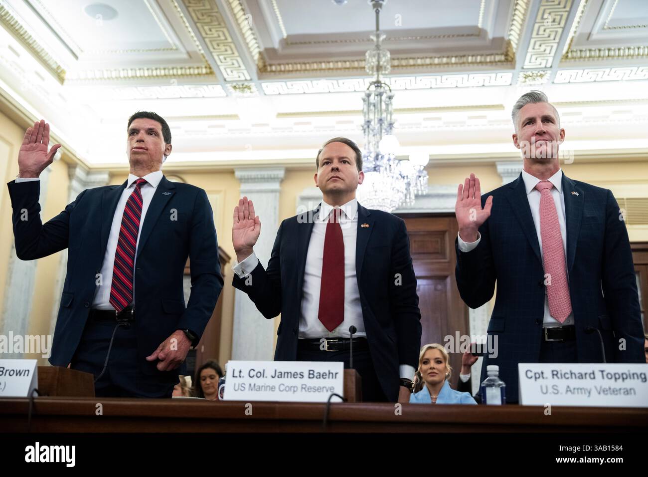 UNITED STATES - APRIL 1: From left, Cpt. Samuel Brown, U.S. Army (ret ...