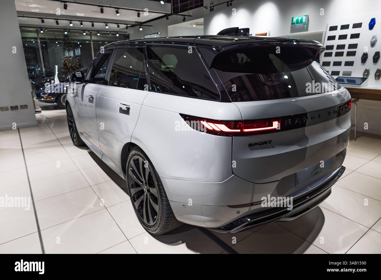 Range Rover Sport Hybrid Autobiography SUV. London, UK, 24 December ...