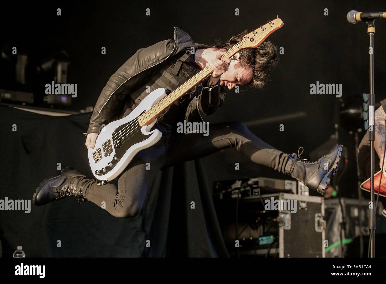 Zakk sandler bass hi-res stock photography and images - Alamy