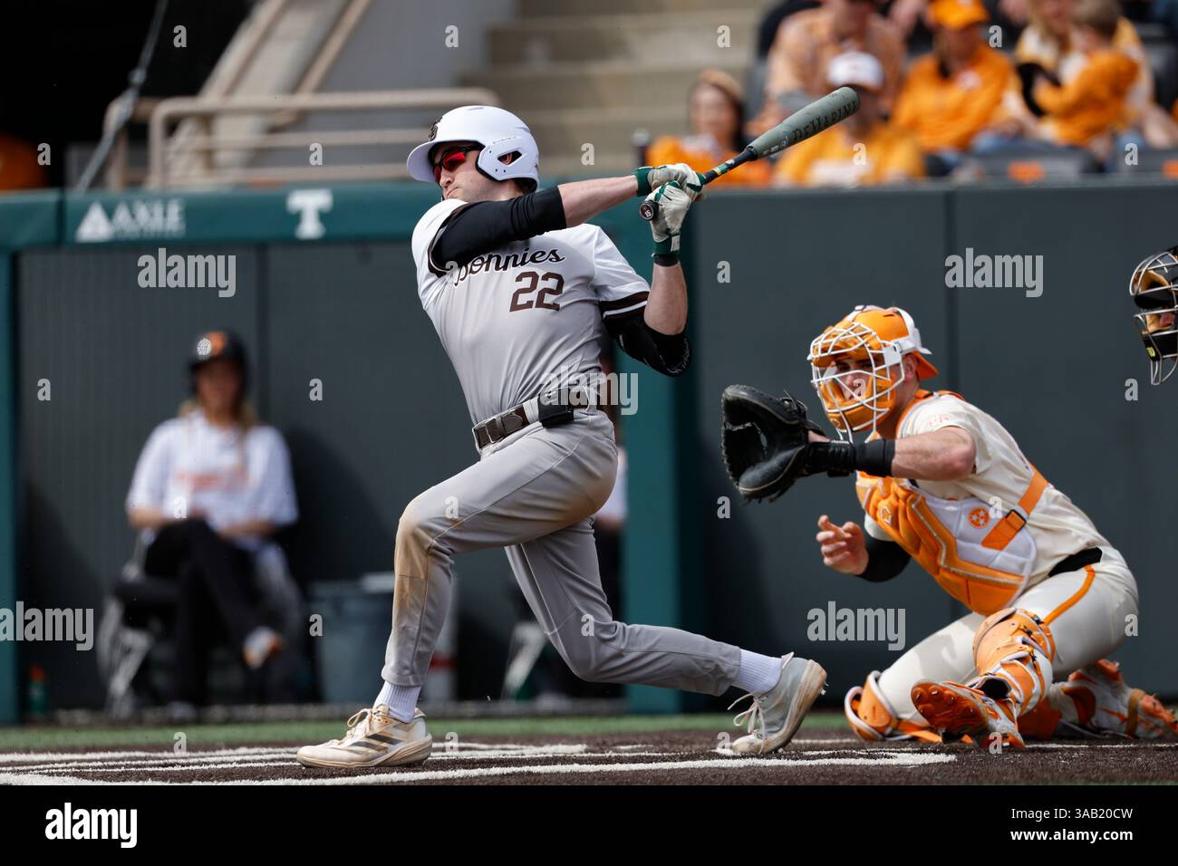 St. Bonaventure Bonnies left fielder Mike Gunning (22) at bat against ...