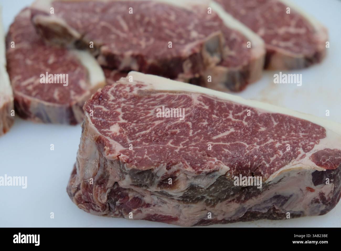Pieces of beef hi-res stock photography and images - Alamy
