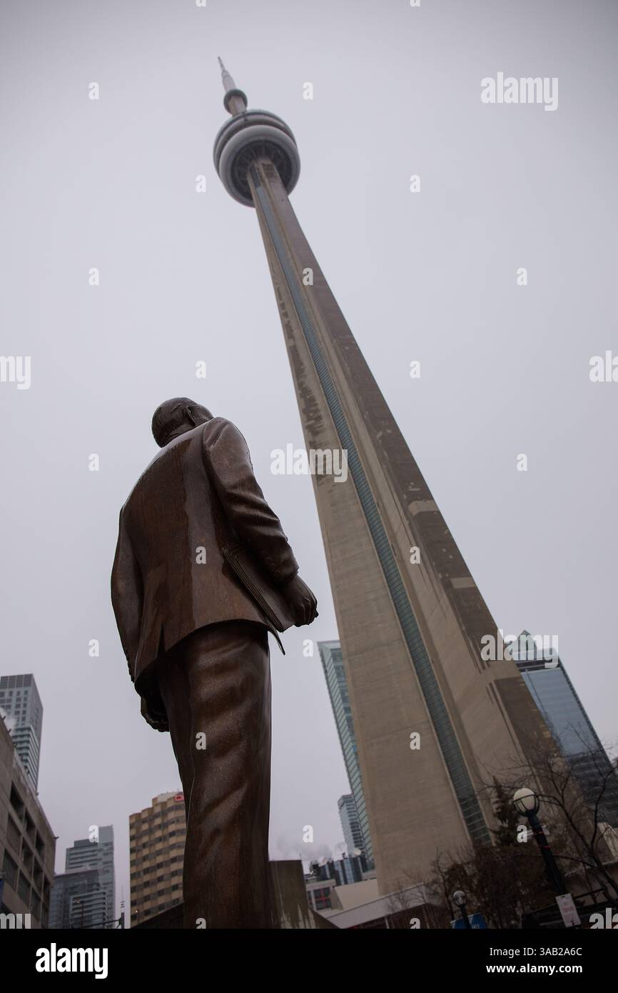 Observation deck cn tower hi-res stock photography and images - Alamy