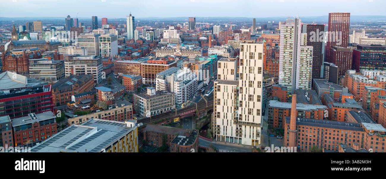Manchester skyline at dawn hi-res stock photography and images - Alamy