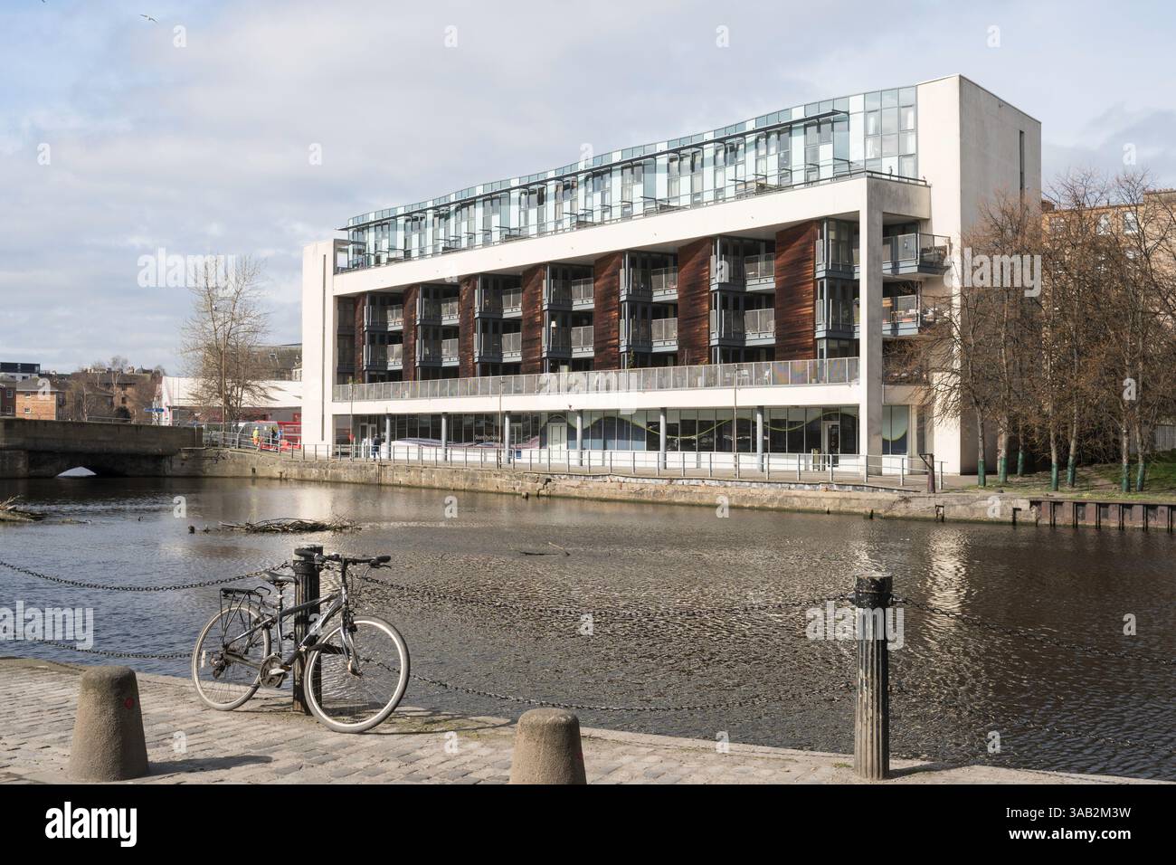 Ronaldson’s Wharf apartment building, Leith Flats, Edinburgh, Scotland ...