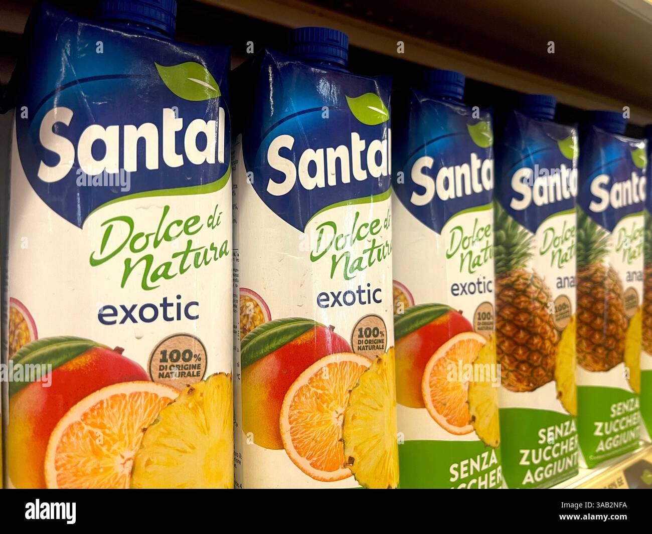 Santal, Italian brand, juices, packaging, boxes, supermarket shelf ...