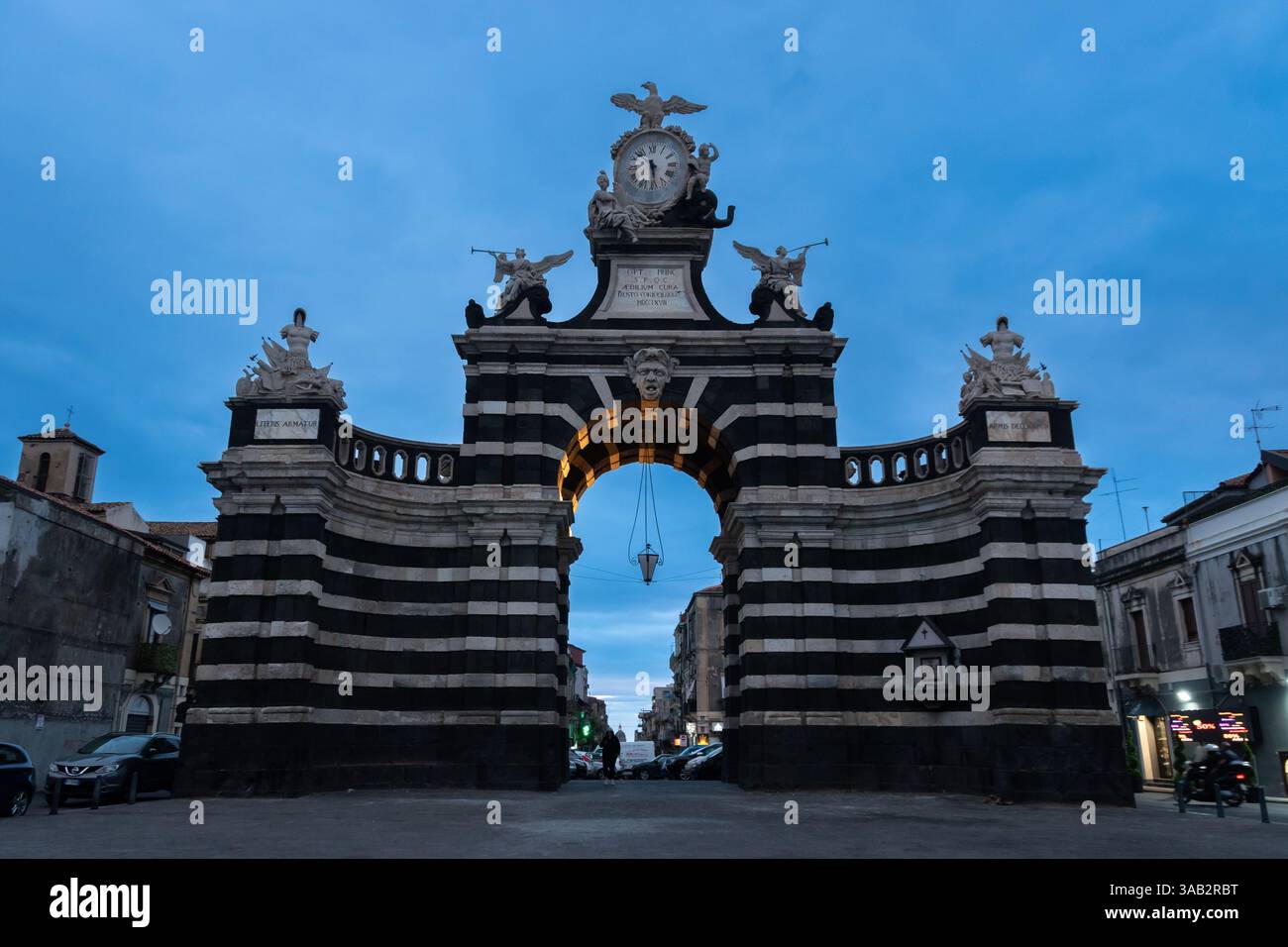 Puerta historica hi-res stock photography and images - Alamy