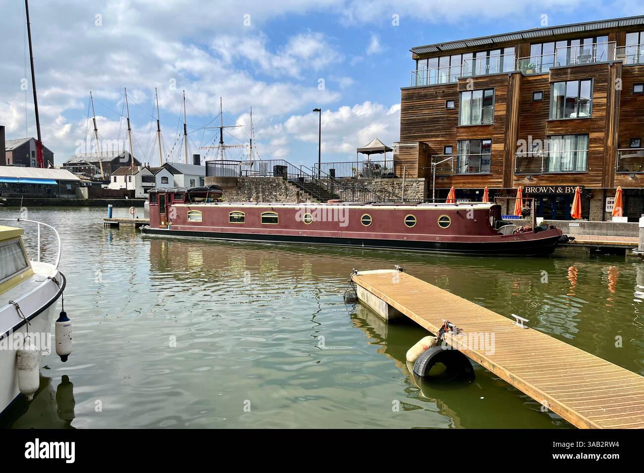 Millennium promenade bristol docks hi-res stock photography and images ...