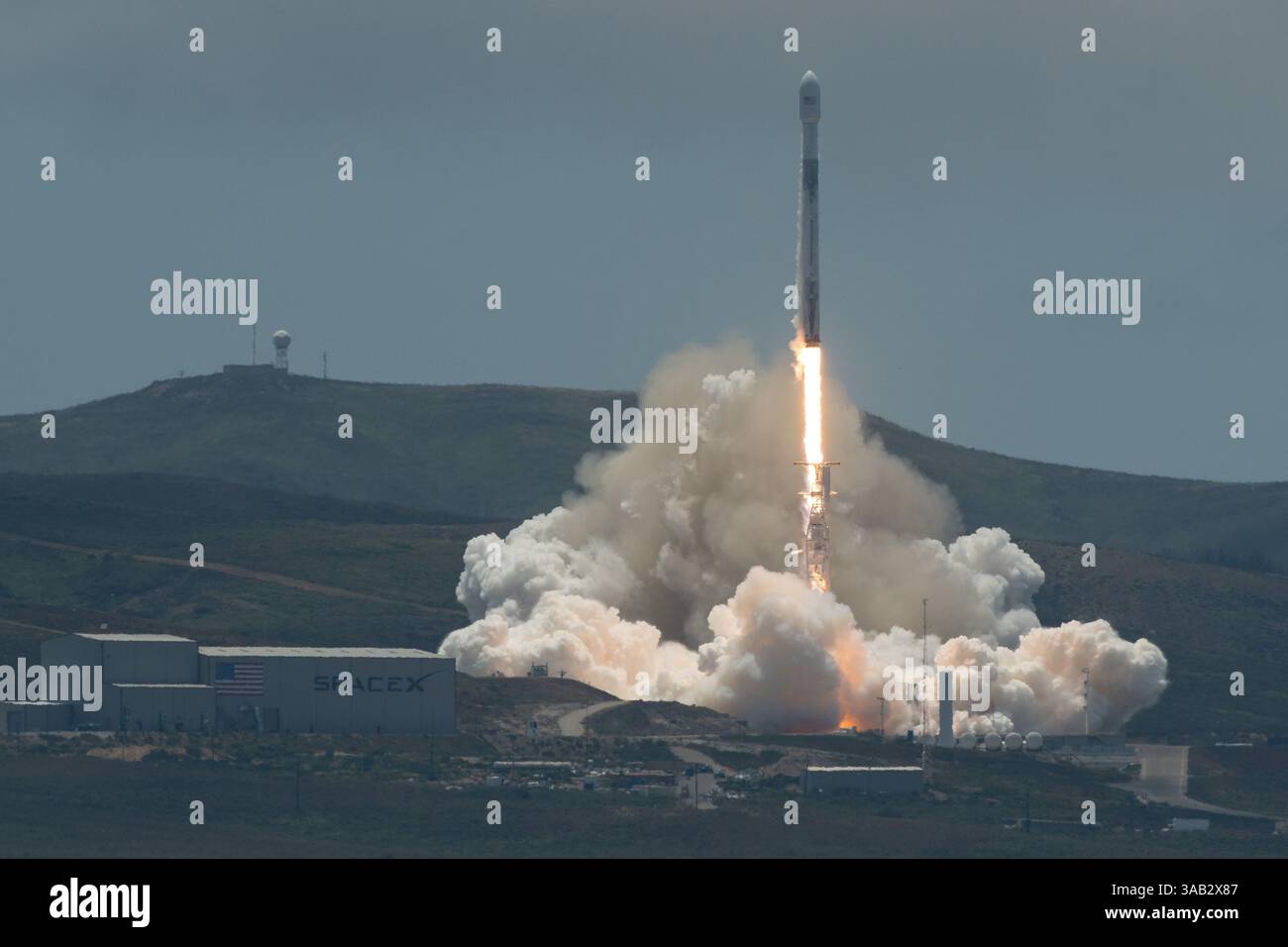 May 22, 2018 - Vandenberg, California, USA - The SpaceX Falcon 9 rocket ...
