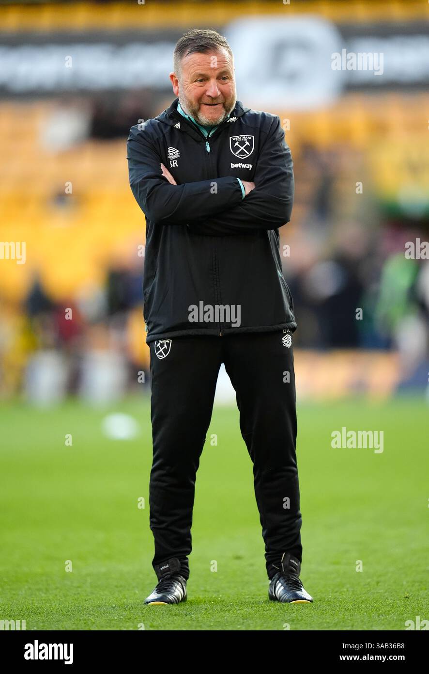 West Ham United assistant coach Billy Reid before the Premier League ...