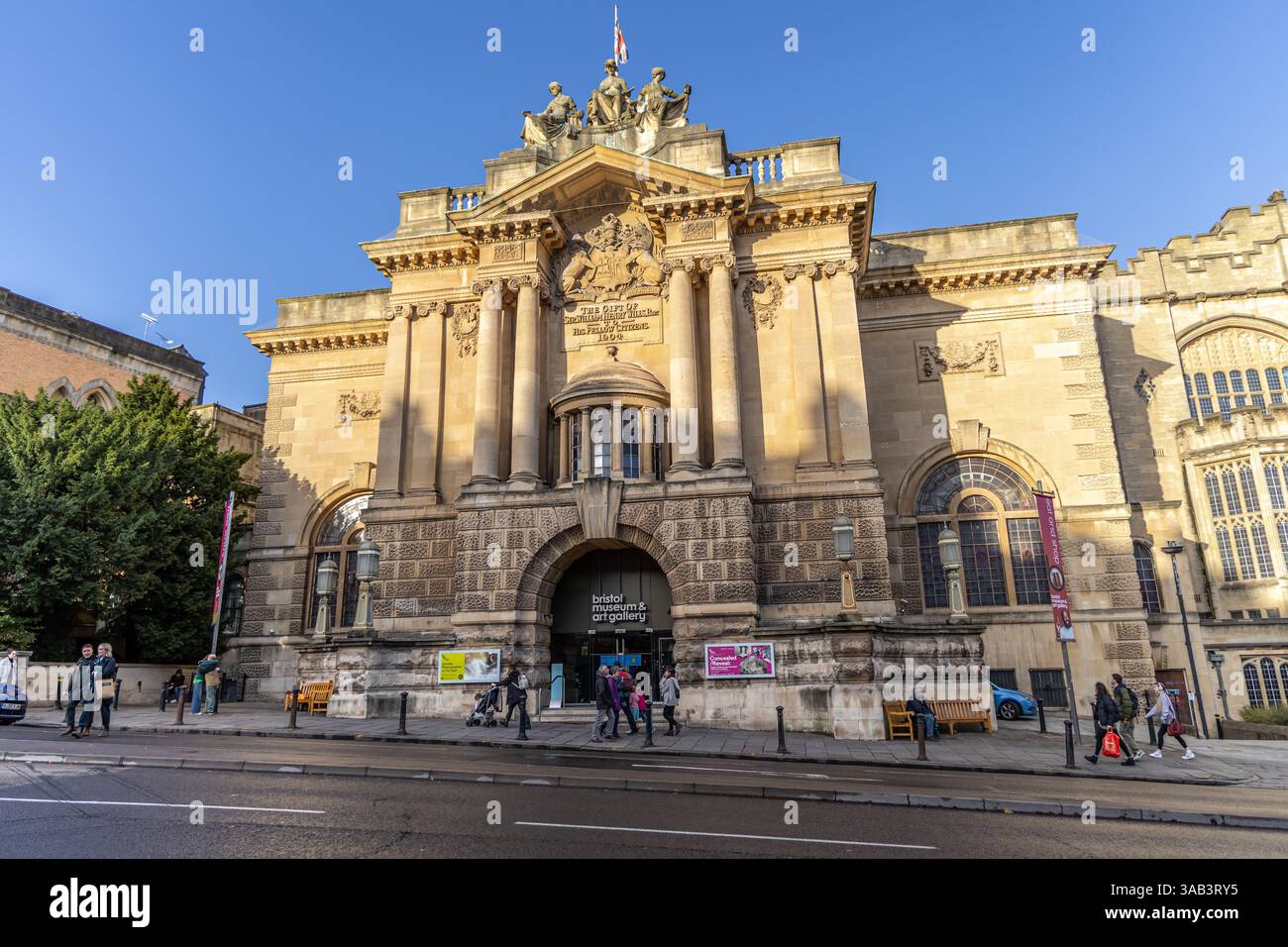 Bistol art museum hi-res stock photography and images - Alamy