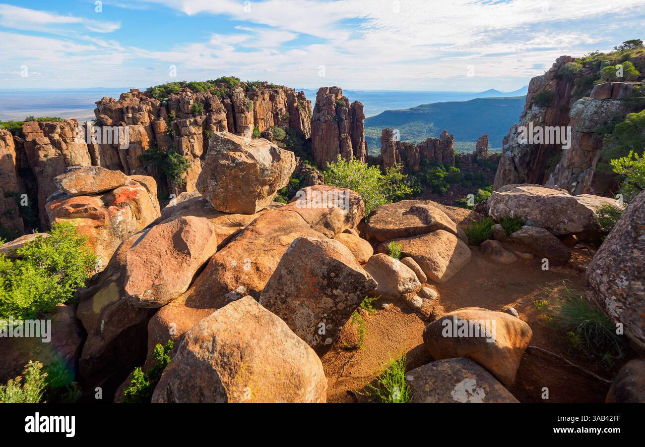 The valley of Desolation, Camdeboo National park, Graaff-Reinet, South ...
