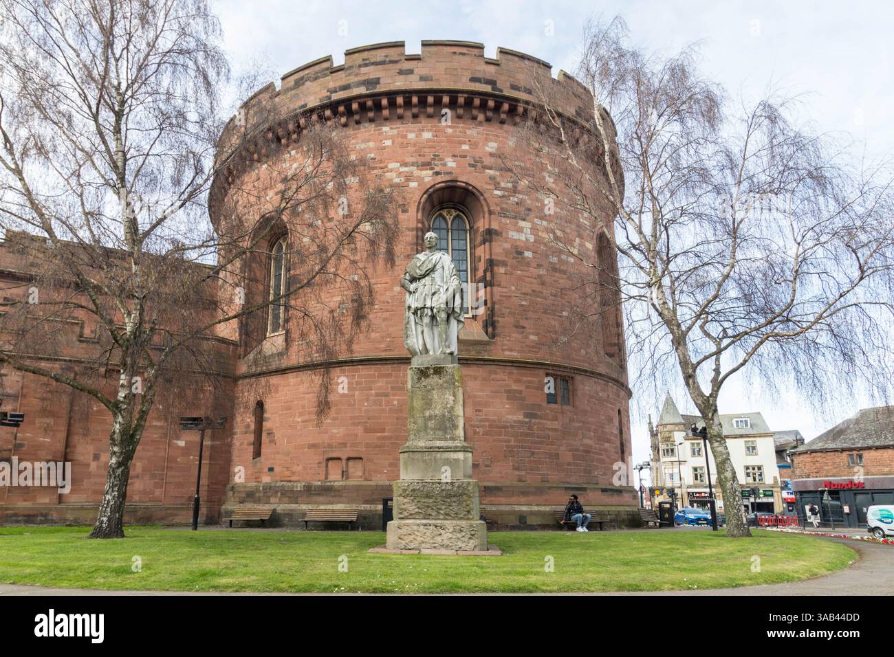 Carlisle Citadel eastern tower with Earl Lonsdale statue Stock Photo ...
