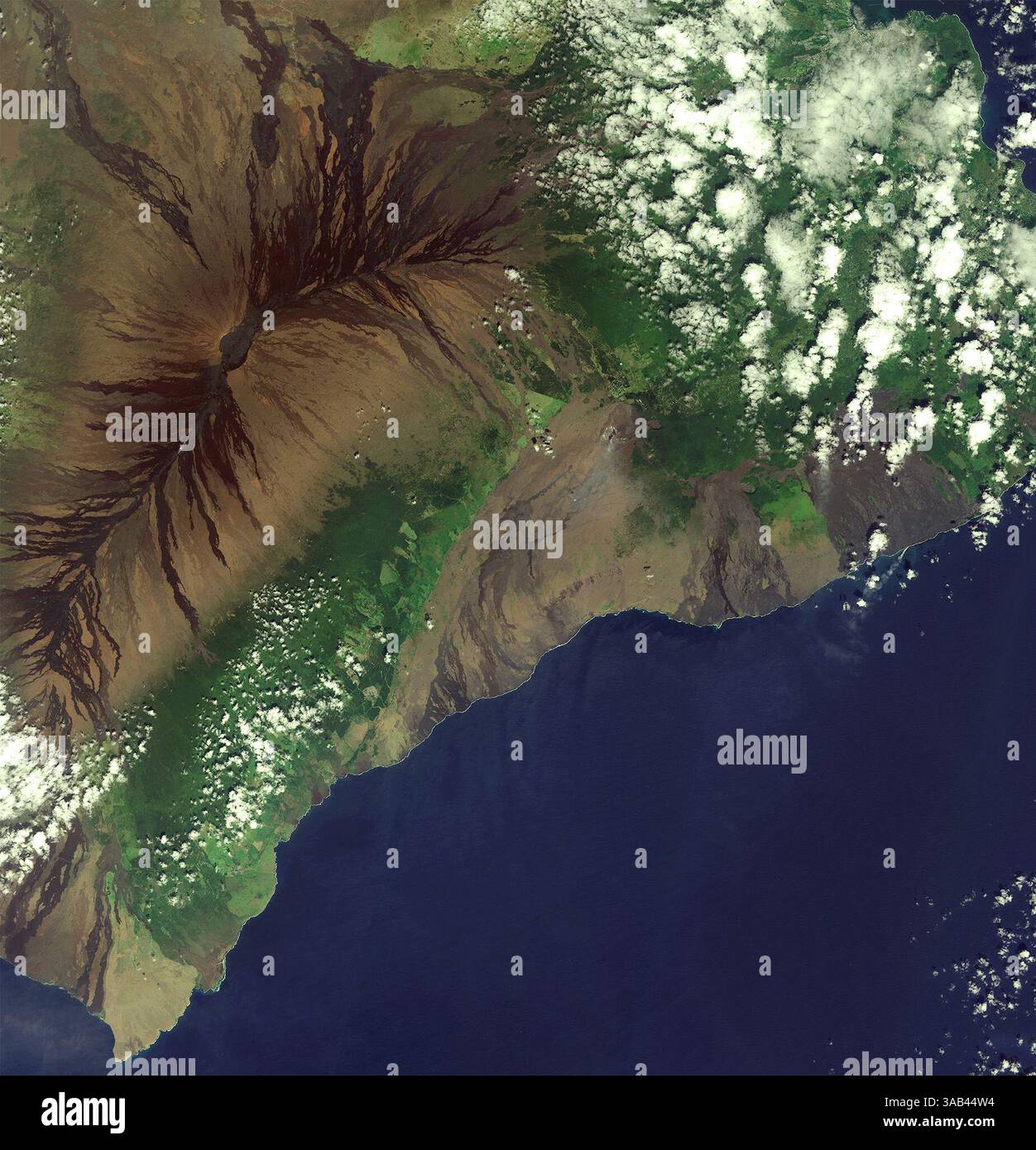 Jan 20, 2017 - Big Island, Hawaii, U.S. - The volcanic landscape of the ...