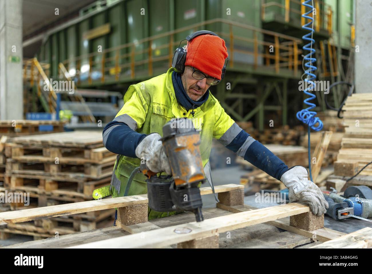 Garbage safe handling hi-res stock photography and images - Alamy