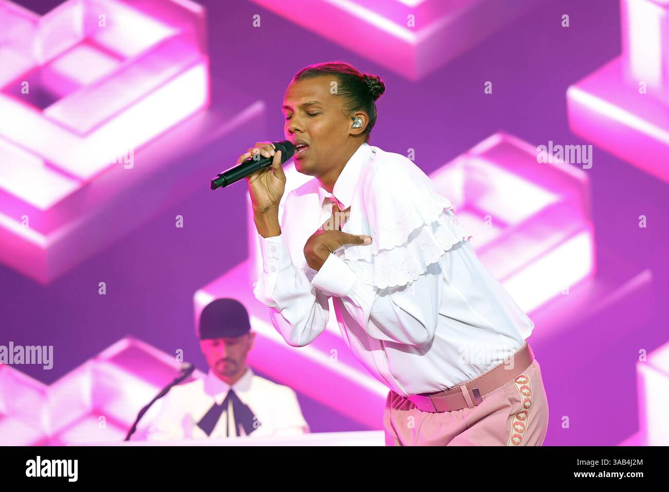Papaoutai hi-res stock photography and images - Alamy