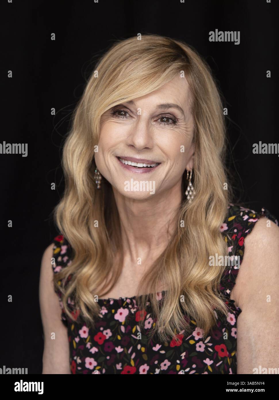 June 9, 2018 - Hollywood, California, U.S. - Actress HOLLY HUNTER ...