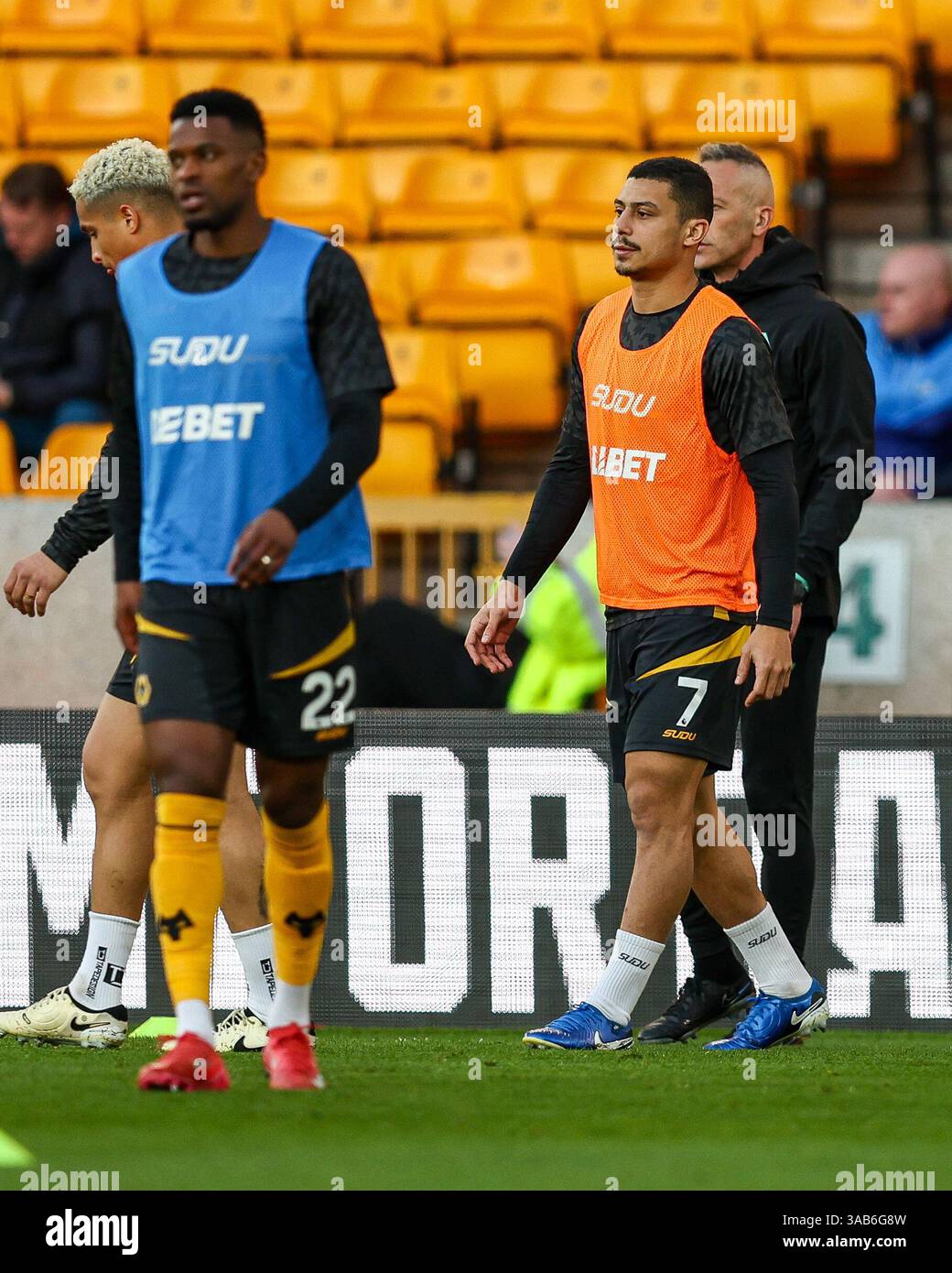 #7, Andr of Wolverhampton Wanderers at warm up during the Premier ...