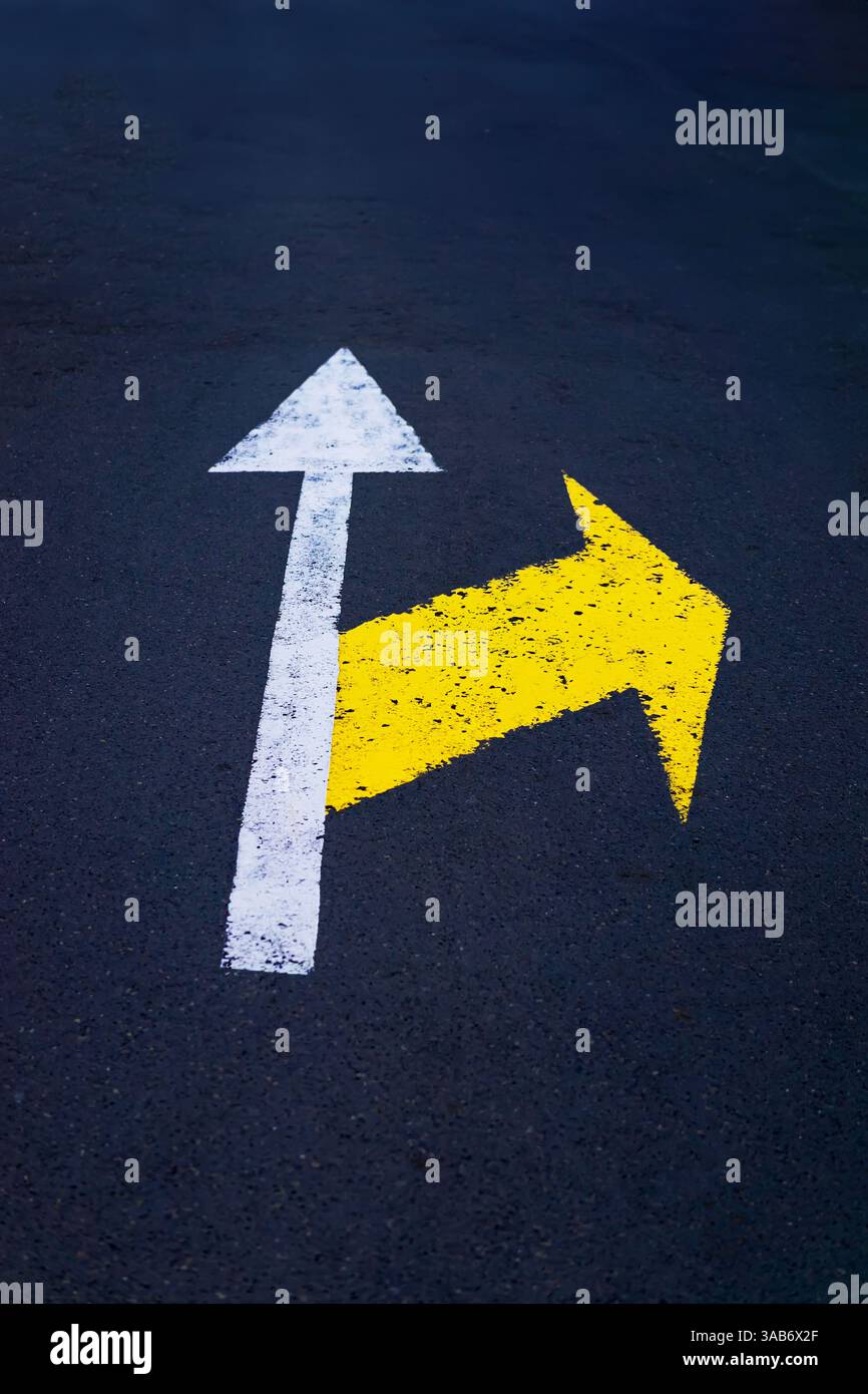 Show routes hi-res stock photography and images - Alamy