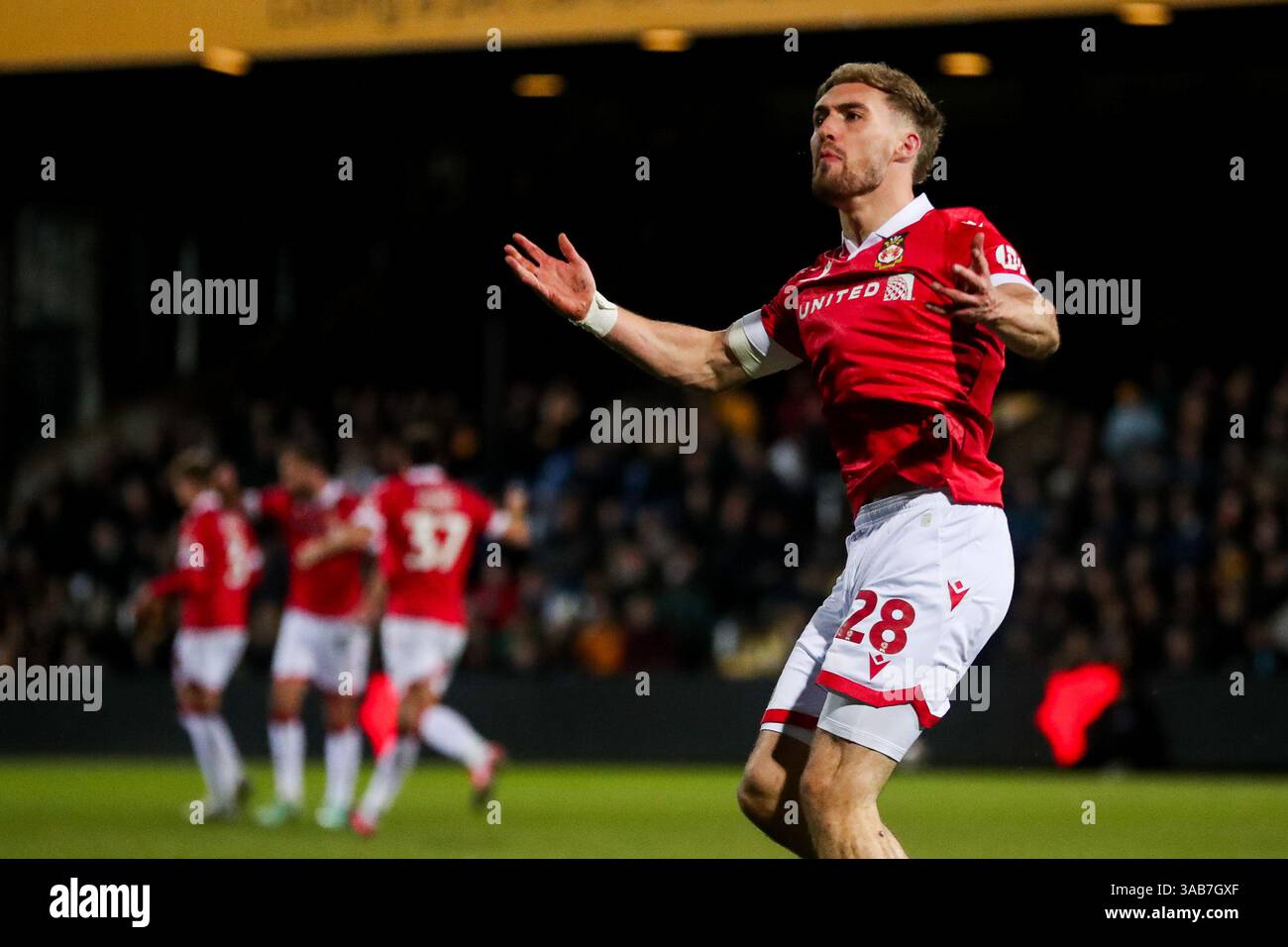 Sam Smith of Wrexham AFC celebrates his goal to make it 2-2 during the ...