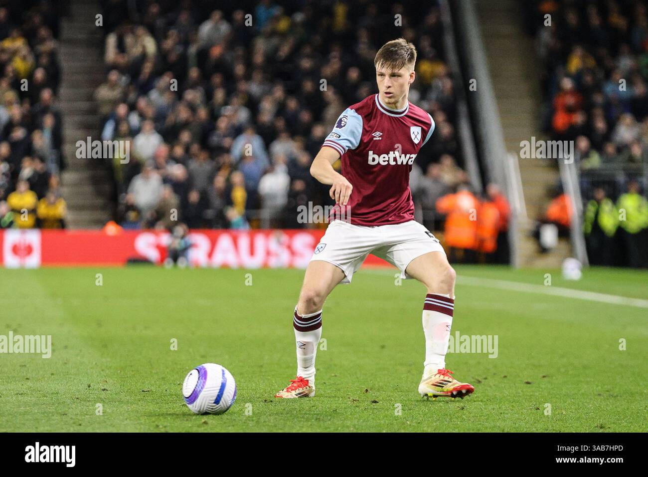 Wolverhampton, England, April 1st 2025: Oliver Scarles (57 West Ham ...