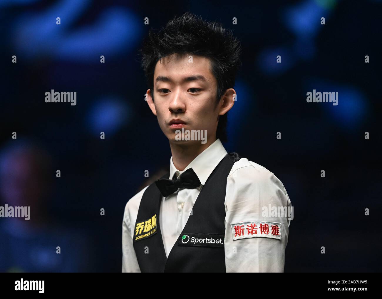 Manchester, UK. 1st Apr, 2025. Wu Yize during his Round 1 against Xiao ...