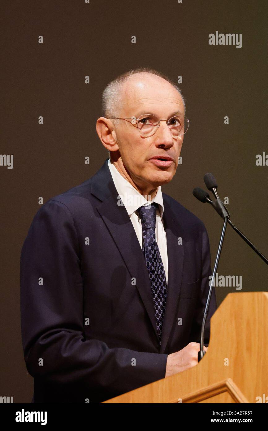 San Francisco billionaire Michael Moritz speaks to attendees at event ...