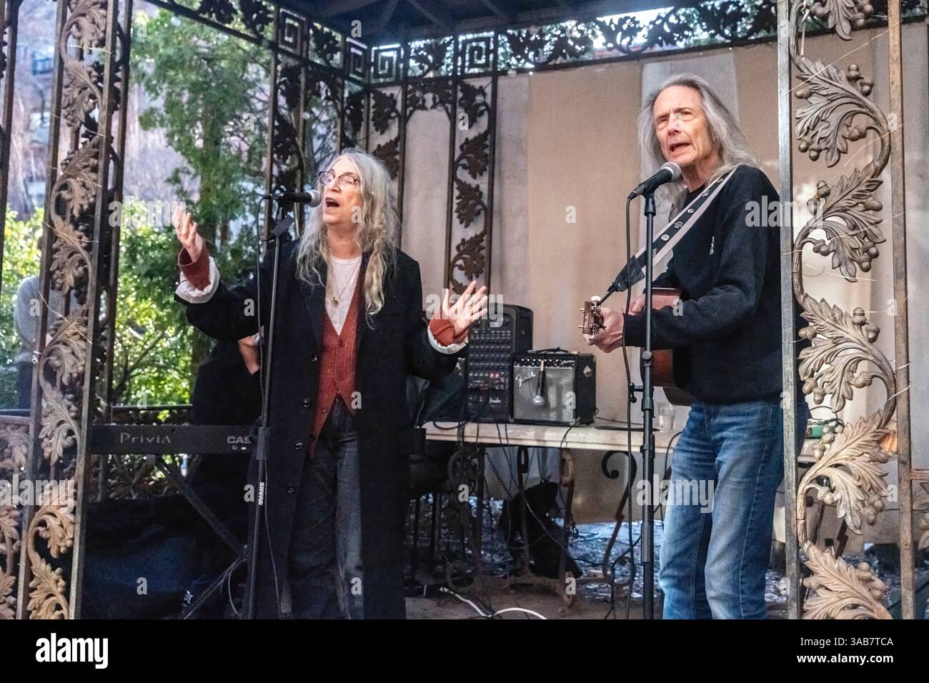 New York, Ny, USA. 1st Apr, 2025. Patti Smith, daughter Jesse Paris ...