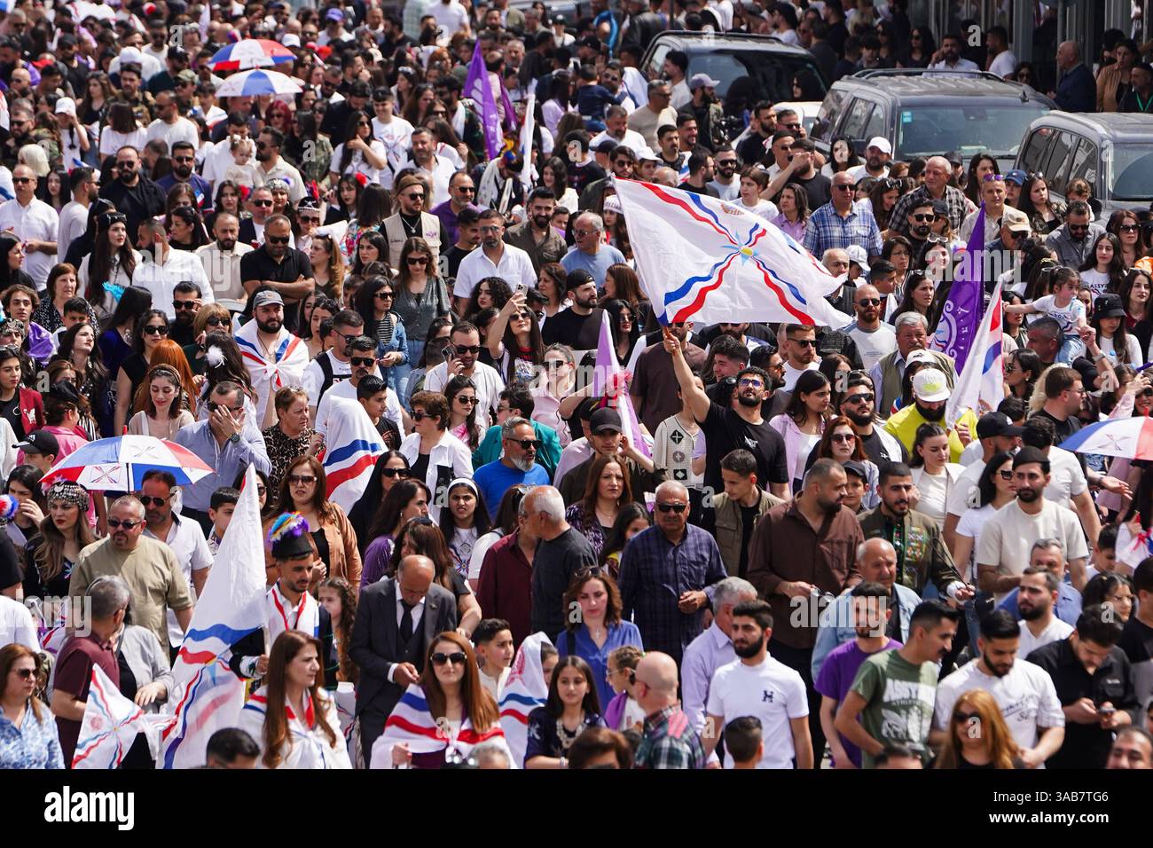 Assyrian flag usa hi-res stock photography and images - Alamy