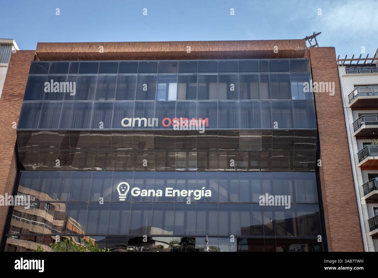 Ams osram sign hi-res stock photography and images - Alamy