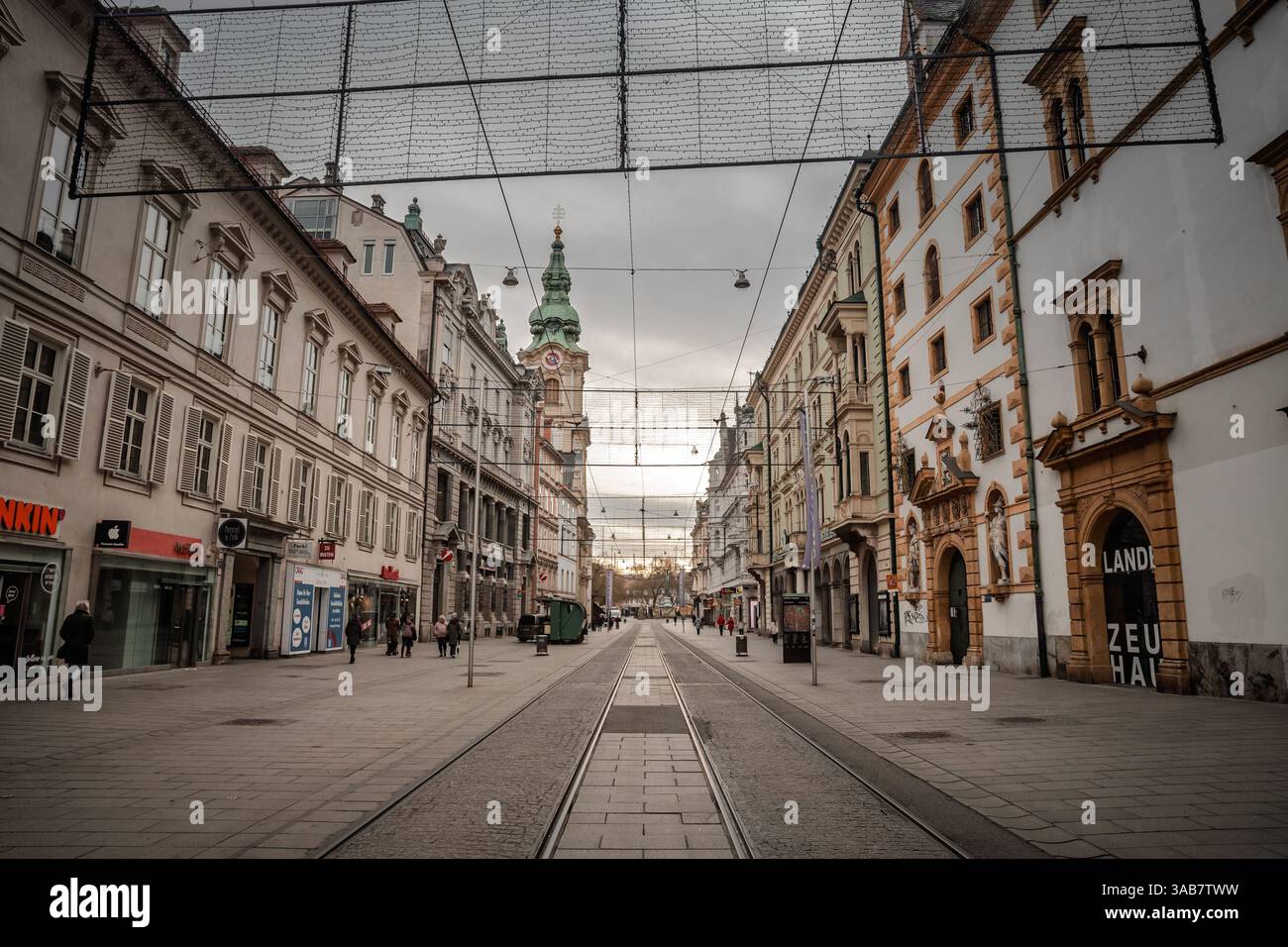 GRAZ, AUSTRIA - DECEMBER 17, 2024: View along Herrengasse street in ...