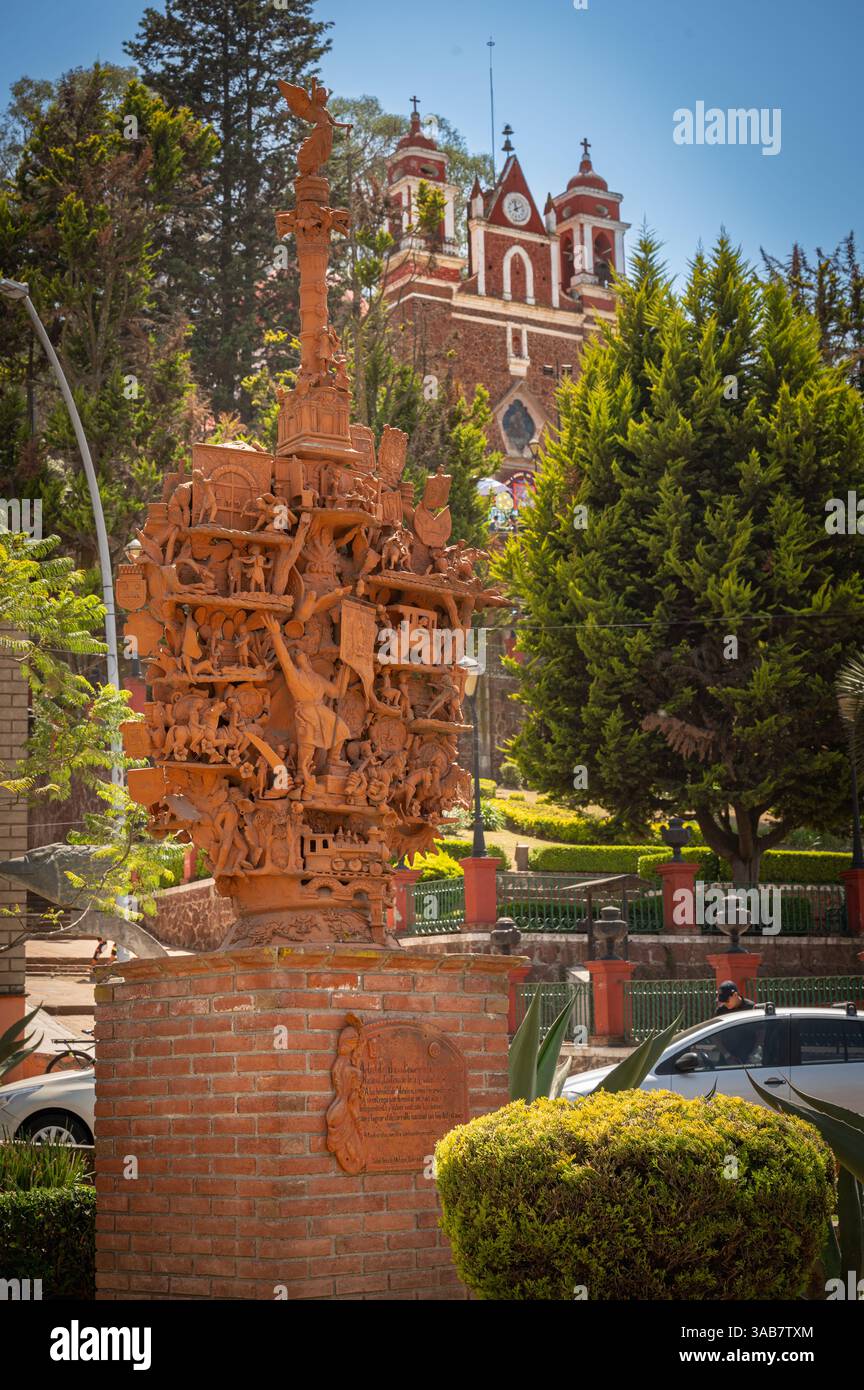 Tree of life sculpture hi-res stock photography and images - Alamy