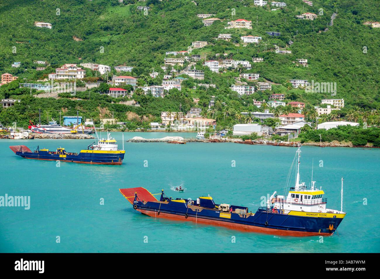 Flat deck barges hi-res stock photography and images - Alamy
