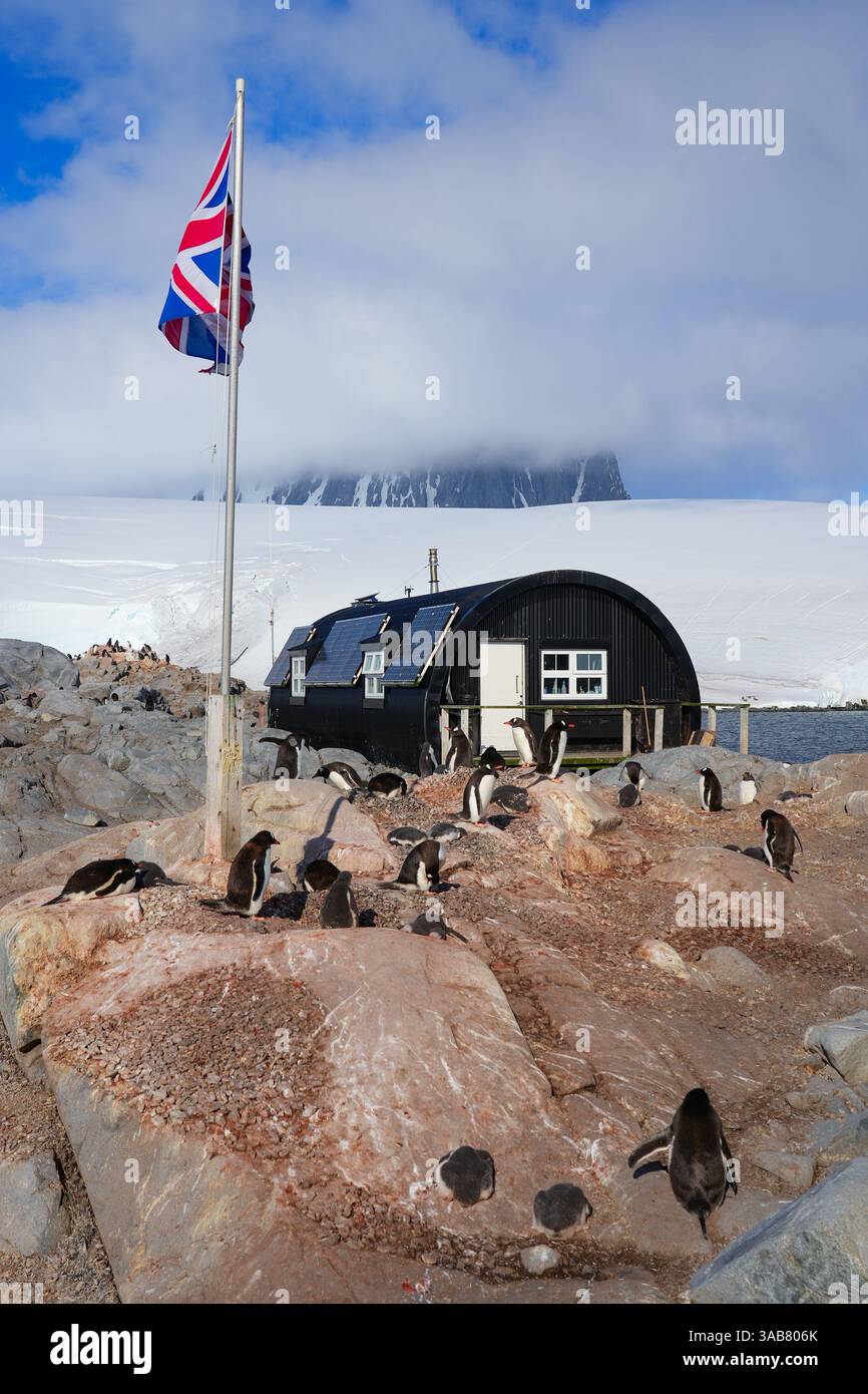 Port Lockroy, a historic British base located on Goudier Island in the ...