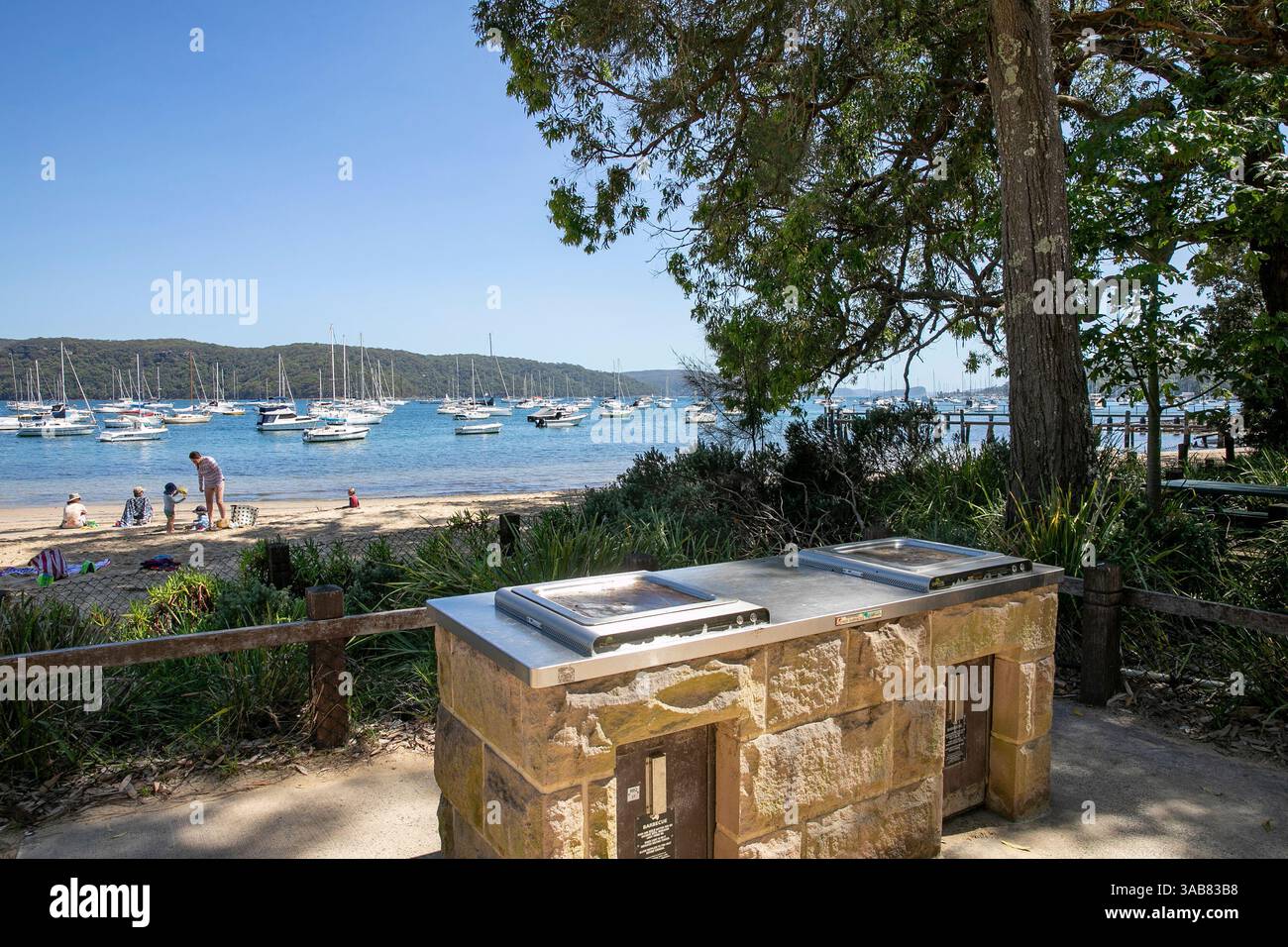 Australian bbq family hi-res stock photography and images - Alamy