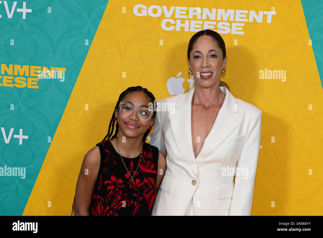 Gigi Carr and Aeysha Carr attend the arrivals of the Los Angeles ...
