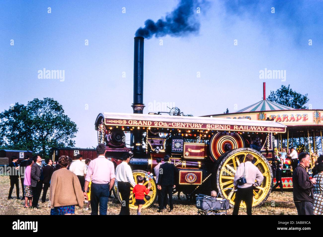 Debden Steam Rally in 1969. Burrell Special Scenic Showman's Road ...