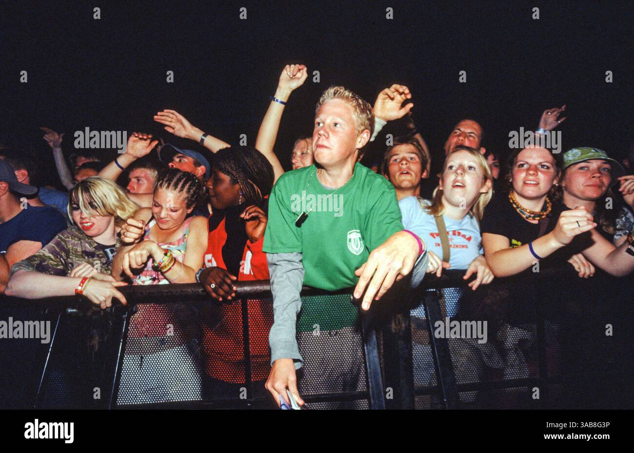 Audience watching Slipknot at The Reading Festival 2002 Stock Photo - Alamy