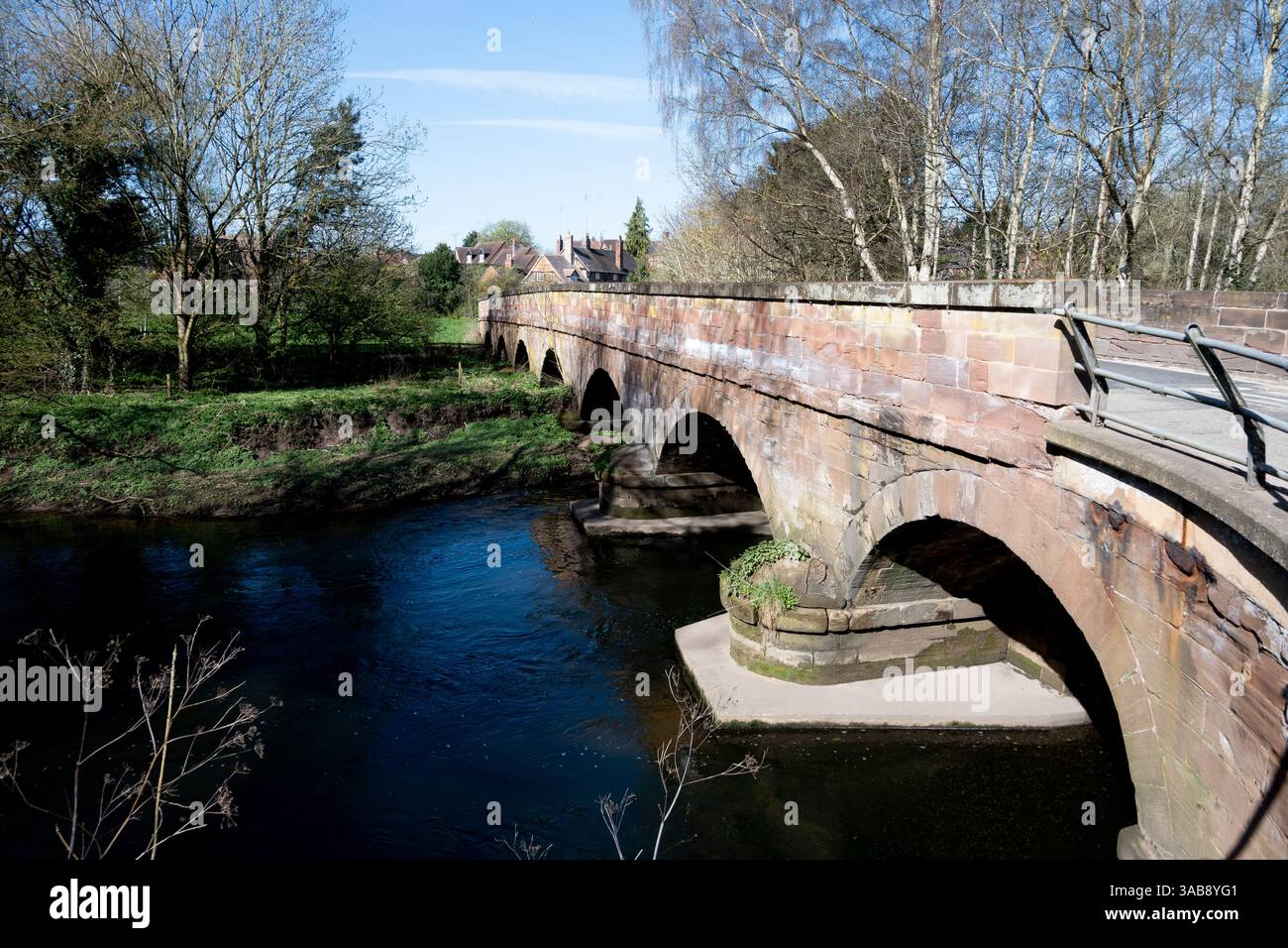 River Sowe bridge, Stoneleigh, Warwickshire, England, UK Stock Photo ...