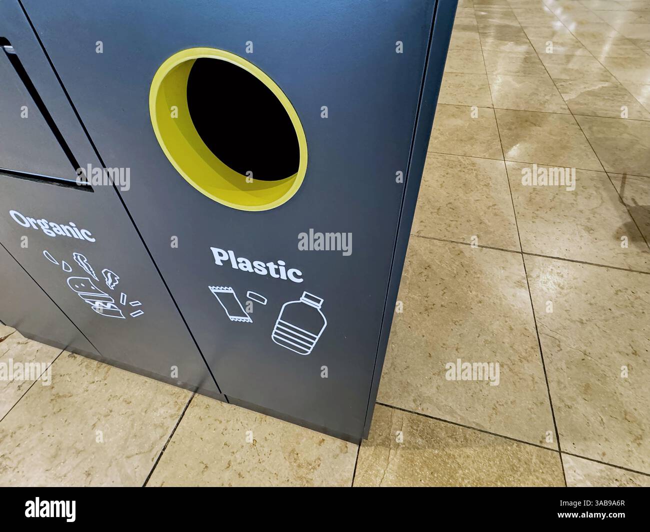 Organization of waste materials hi-res stock photography and images - Alamy
