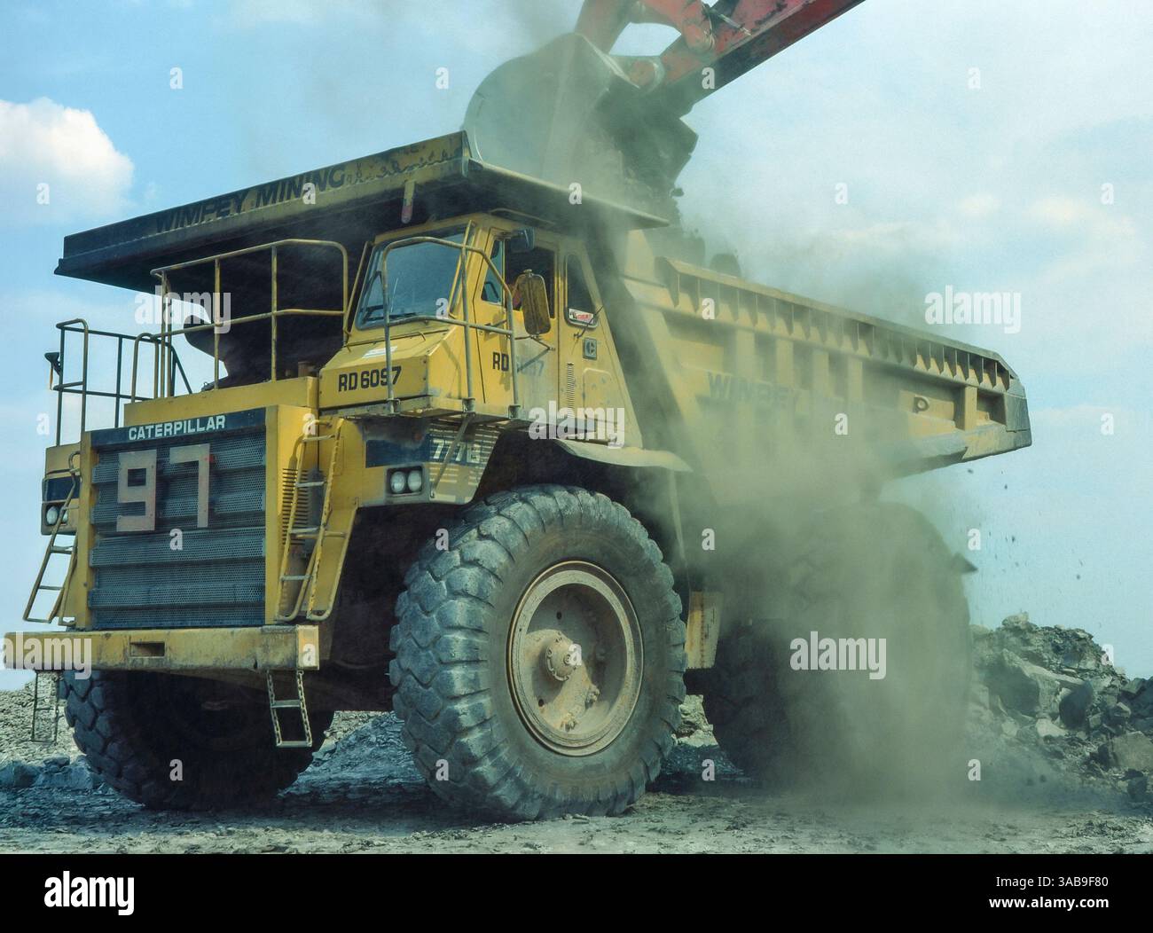Caterpillar Dump Trucks Stock Photo - Alamy