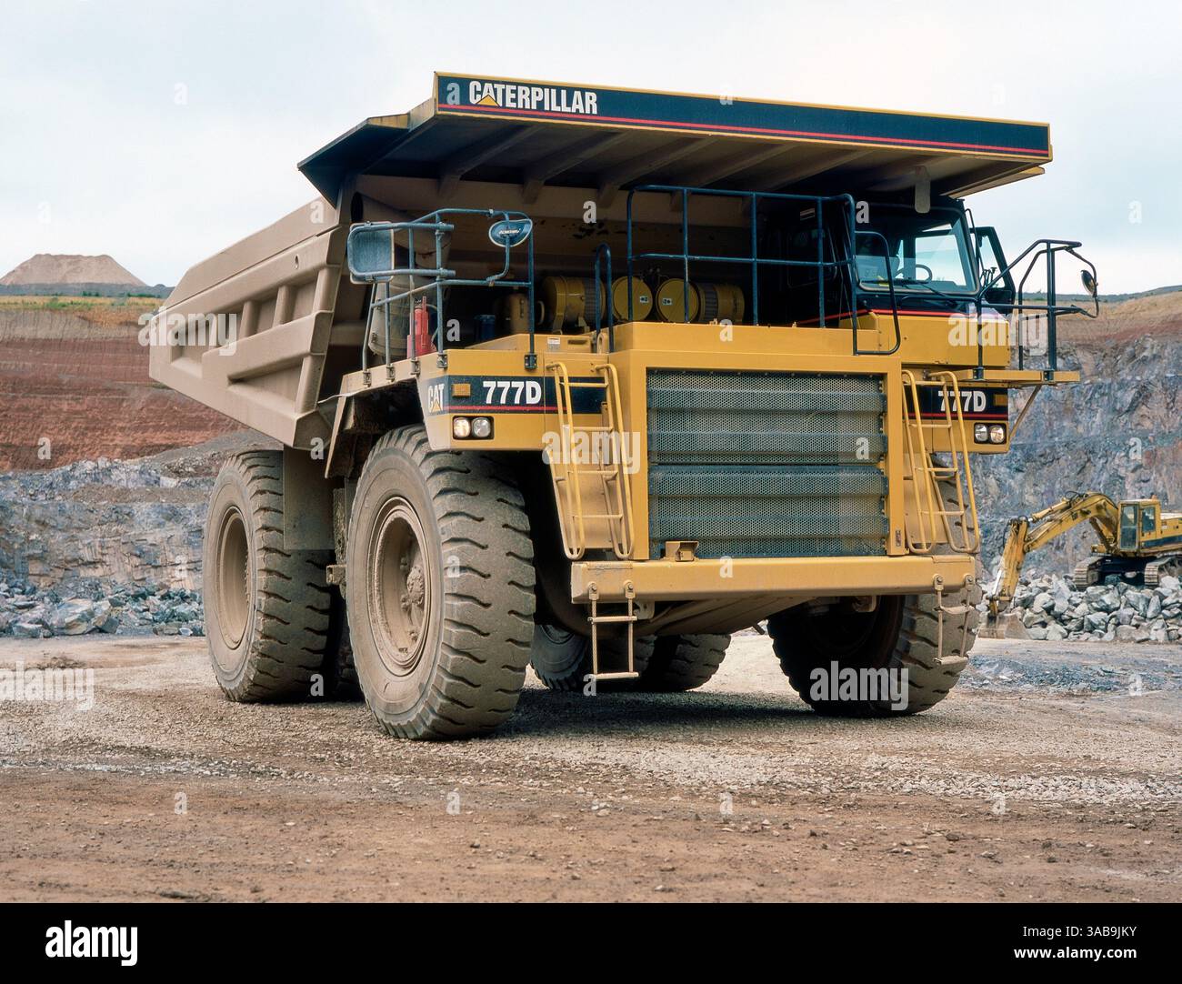 Caterpillar 777 truck hi-res stock photography and images - Alamy