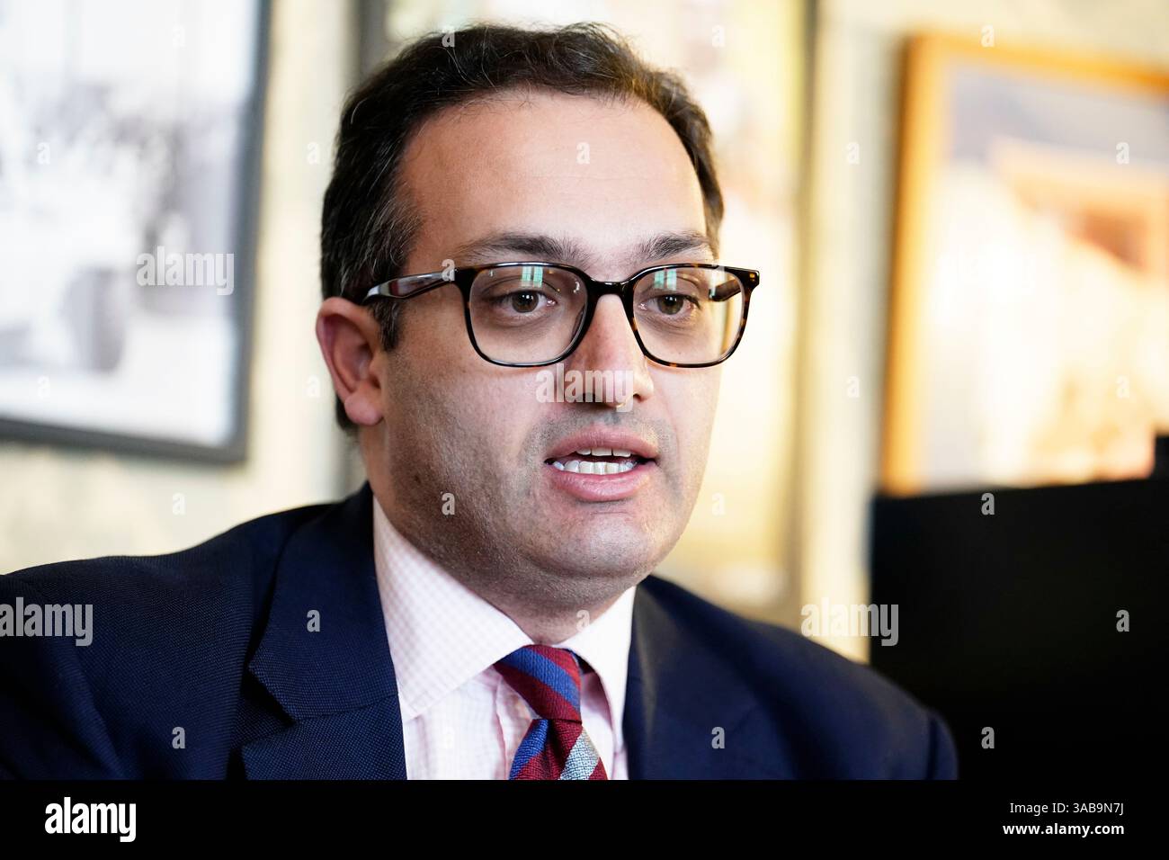 Neil shastri hurst hi-res stock photography and images - Alamy