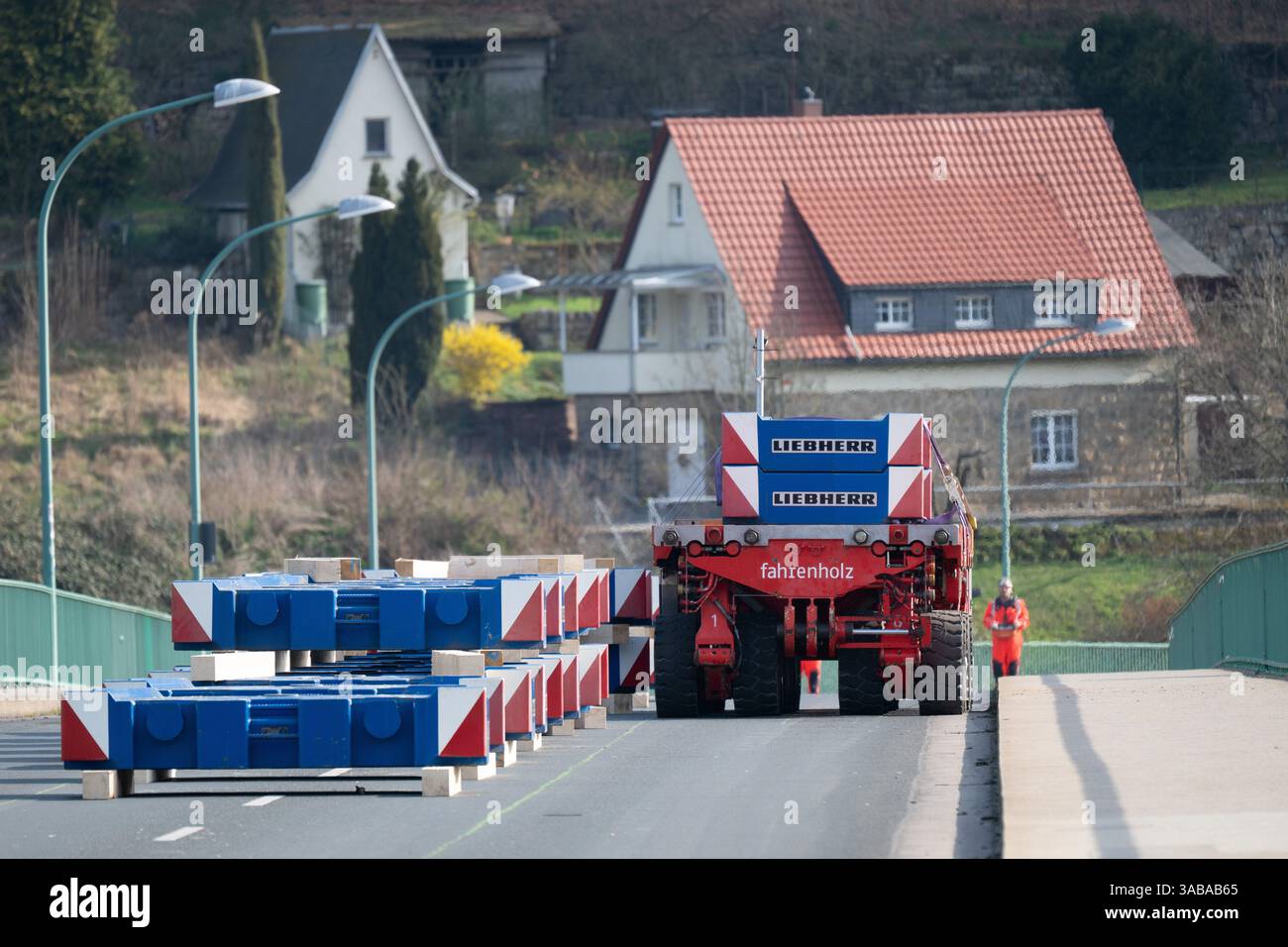 02 April 2025, Saxony, Bad Schandau: A heavy-duty module loaded with ...