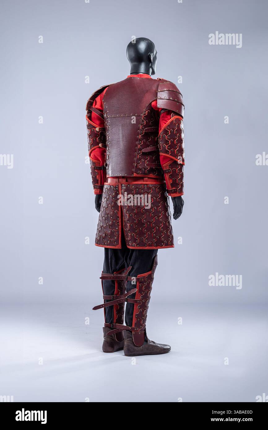 Brown Leather Fantasy Armor Set for LARP Cosplay. Full costume on a ...