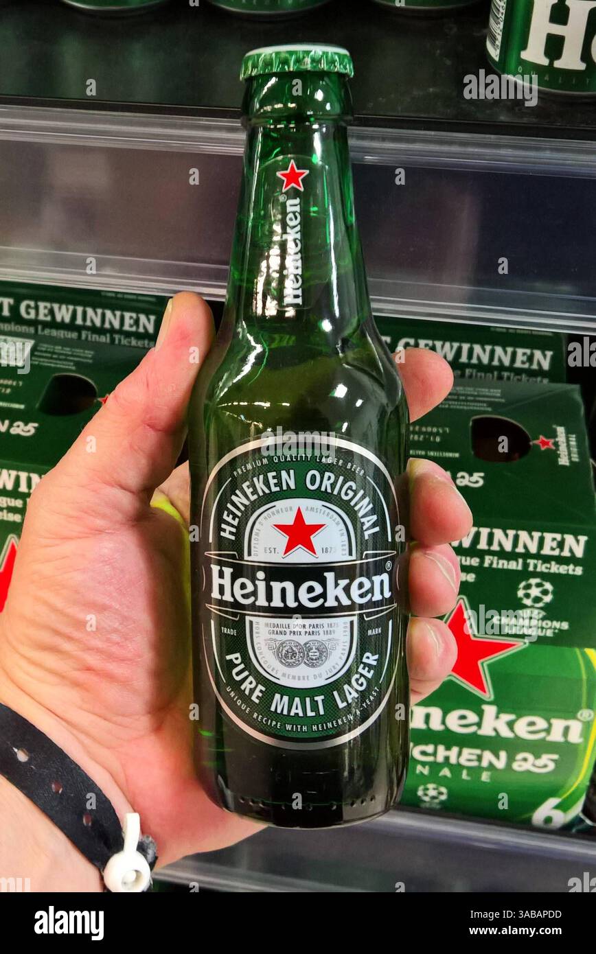 Heineken Original - Bier. Heineken N.V. ist eine niederländische ...