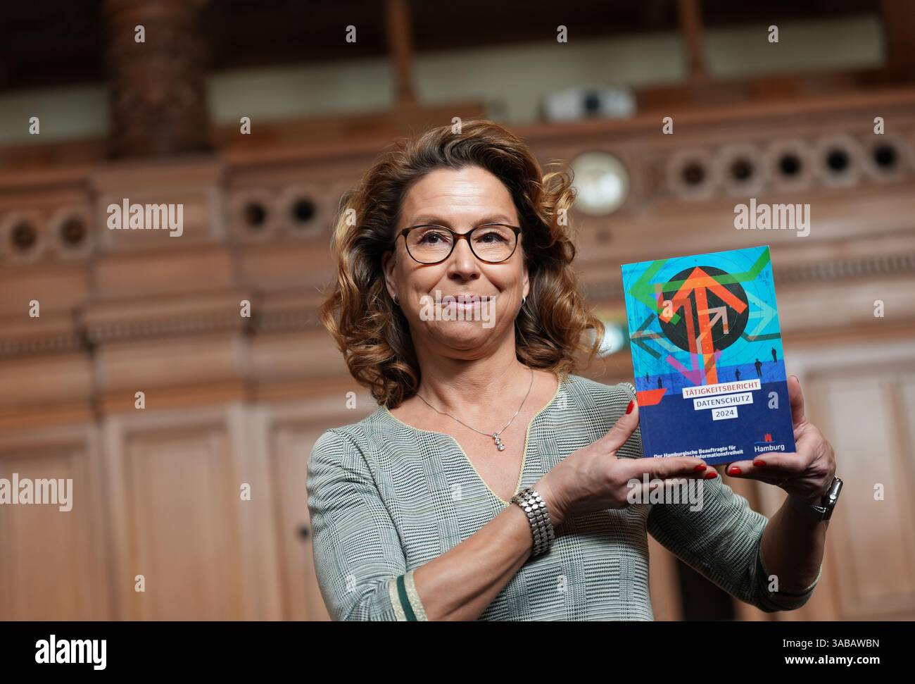 02 April 2025, Hamburg: Carola Veit (SPD), President of the Hamburg ...