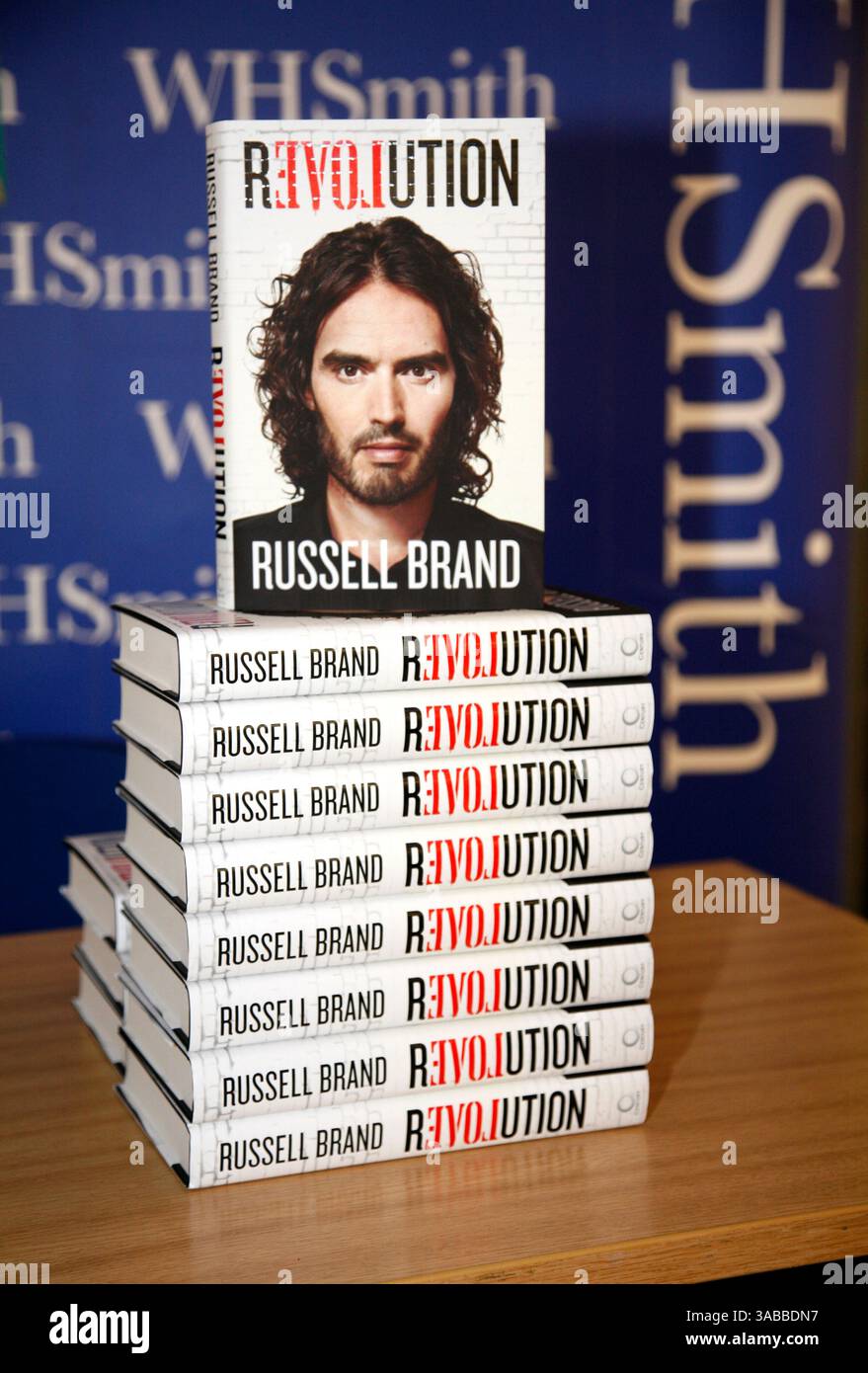 Russell Brand book signing at WHSmith Lakeside in Essex - 04 December ...