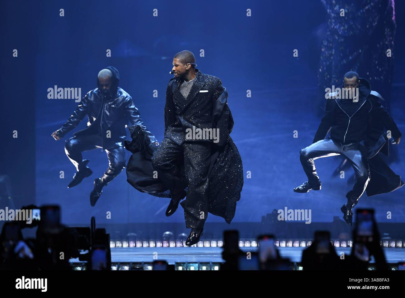LONDON, ENGLAND - APRIL 01: Usher (Usher Raymond IV) performing at O2 ...