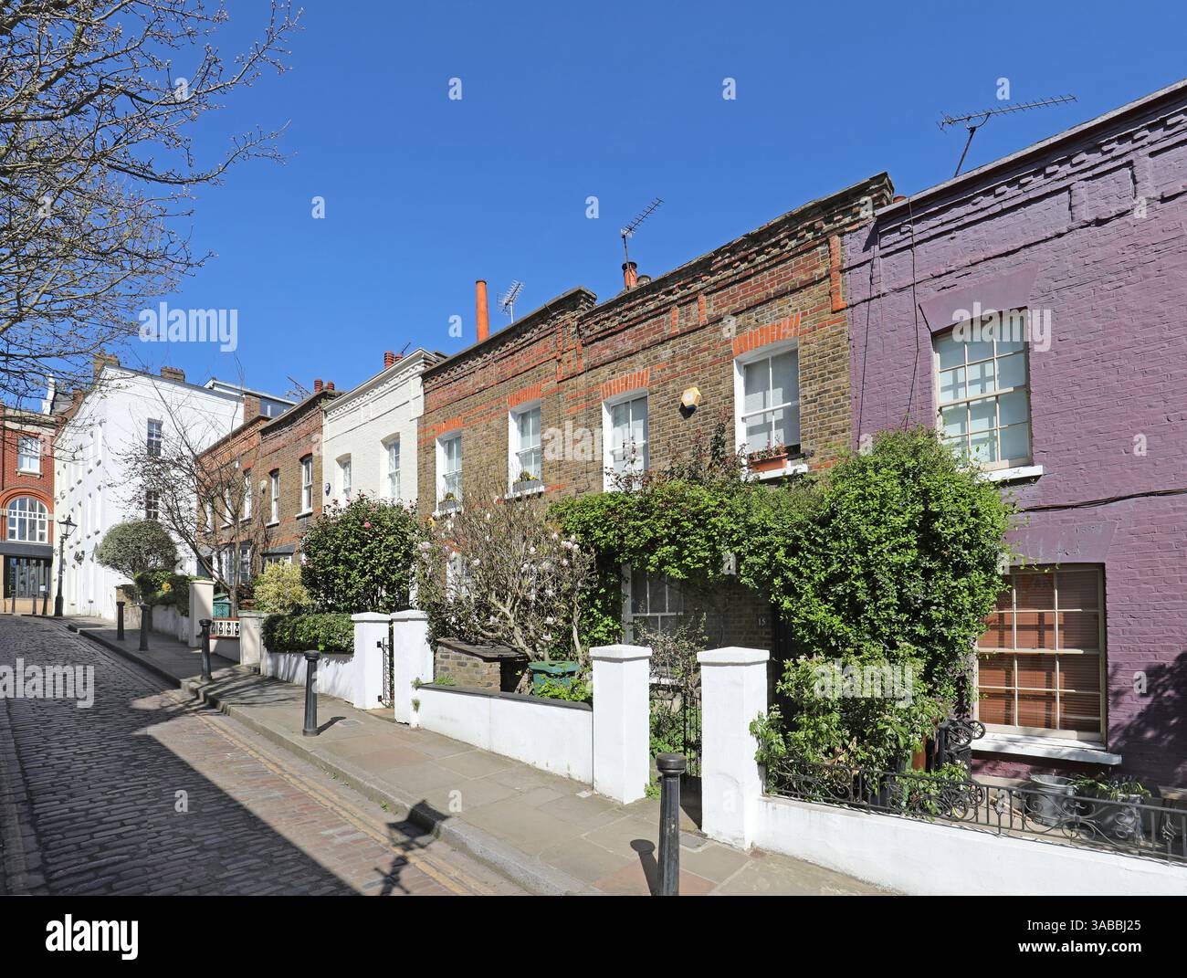 Traditional Victorian cottages on Back Lane, Hampstead, London, UK ...
