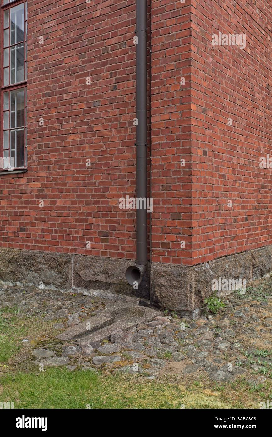 Old pipe brick wall hi-res stock photography and images - Alamy